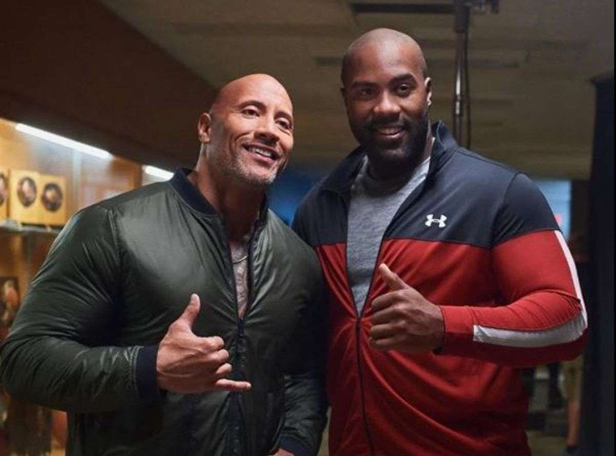 Dwayne Johnson Taille Poids - SuperStars Blog