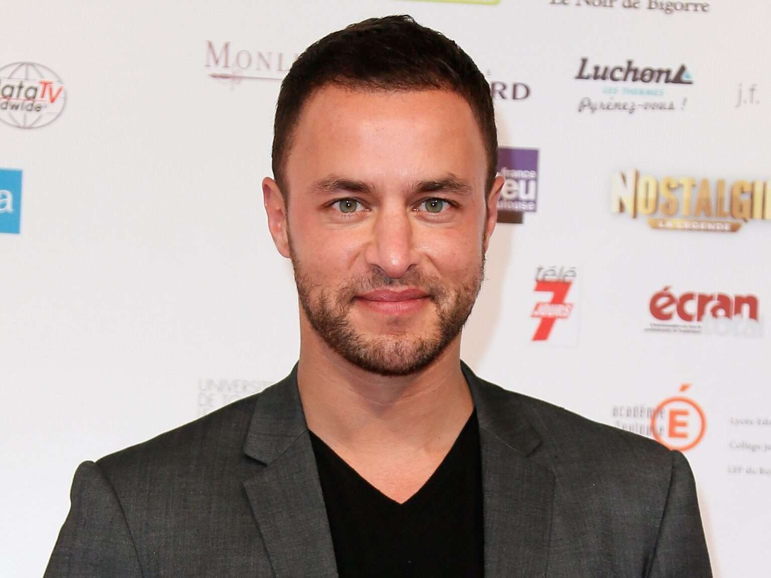 Raphaël Lenglet Et Son Compagnon - SuperStars Blog