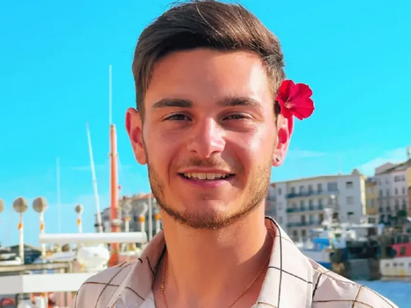 Les Parents De Louane Chanteuse - SuperStars Blog